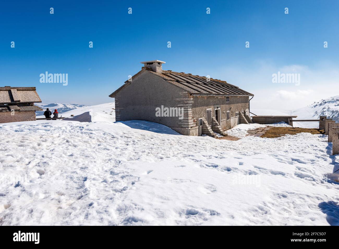 An old cow shed hi-res stock photography and images - Alamy