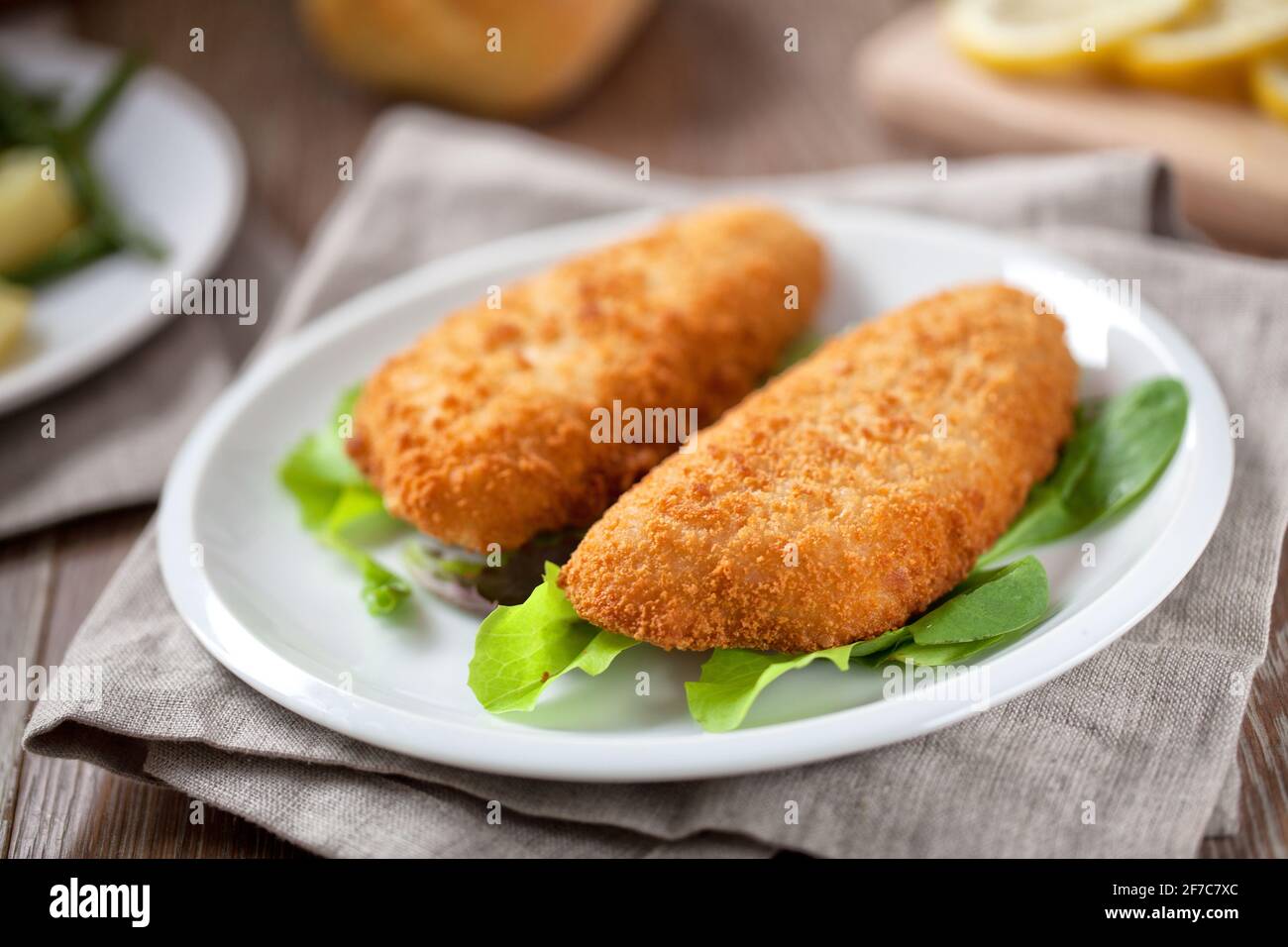 Breaded fish baked beans hi-res stock photography and images - Alamy