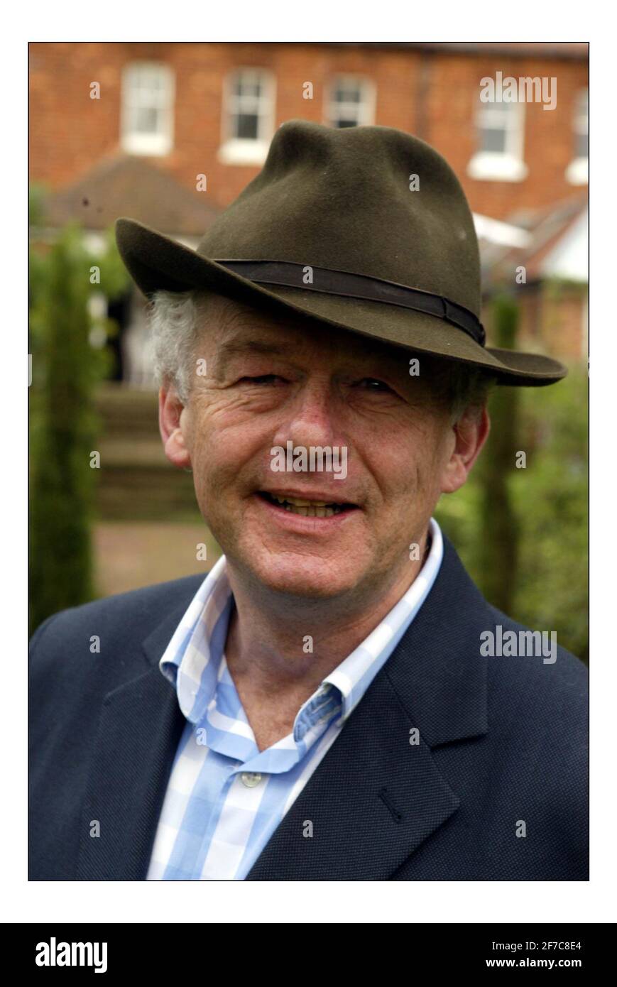 Simon Carr in Hatpic David Sandison 3/5/2005 Stock Photo - Alamy