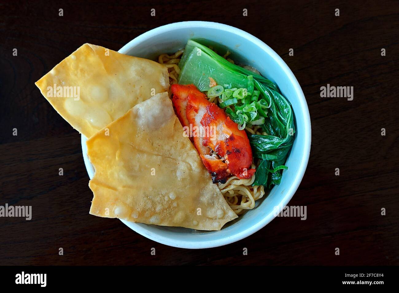 Wanton noodle hi-res stock photography and images - Alamy