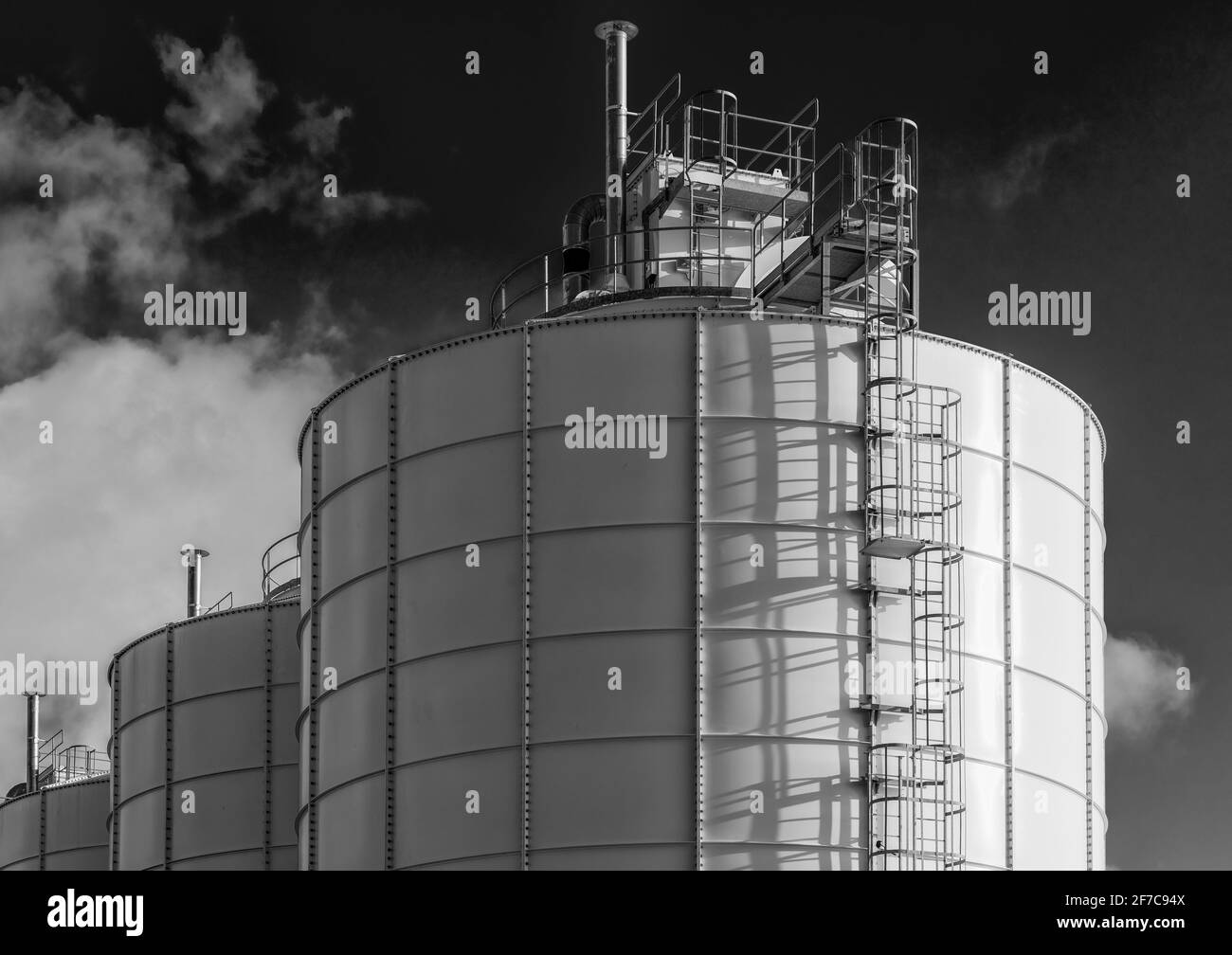 Large Storage Vessel Used For Industrial Purposes at Jasper Saranealis blog