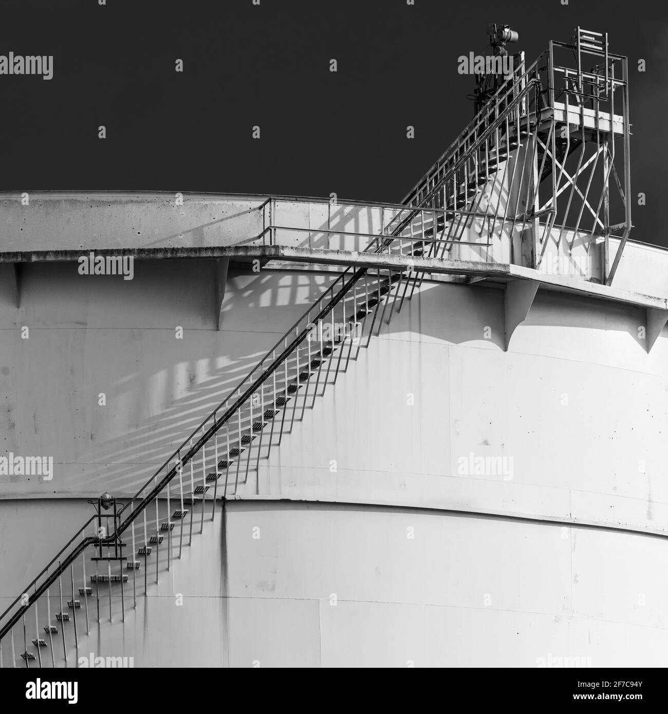Storage tank ladders hi-res stock photography and images - Alamy
