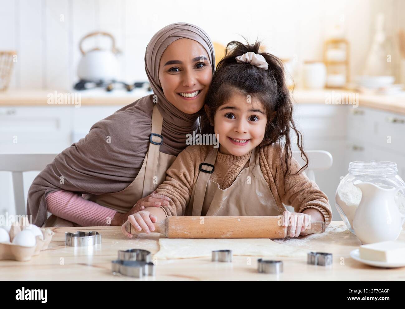 Beautiful cute muslim girl in hi-res stock photography and images - Alamy