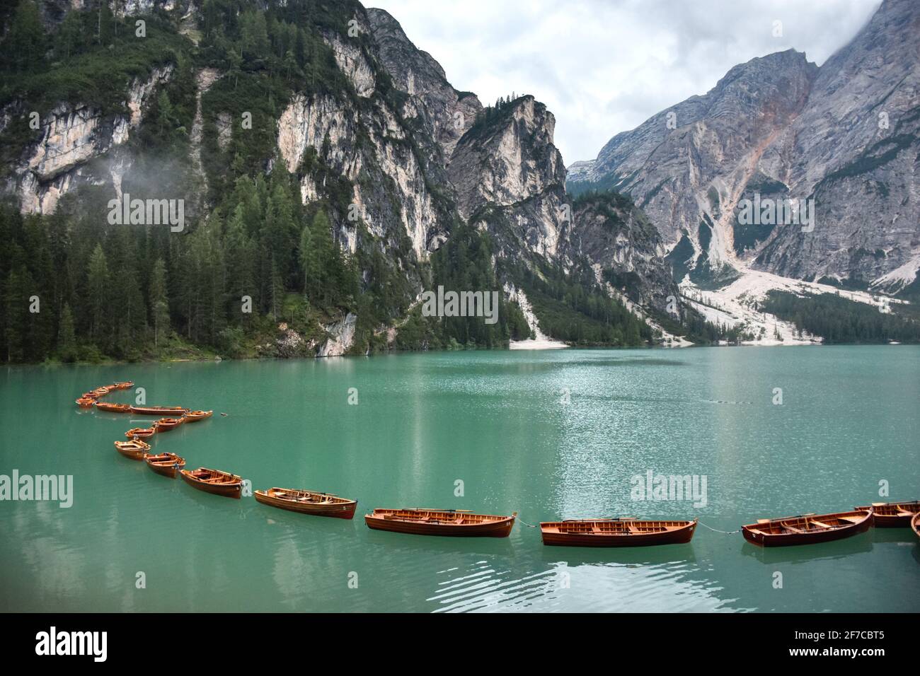 See, Pragser Wildsee, Wildsee, Bergsee, Südtirol, Italien, Pragser Tal ...