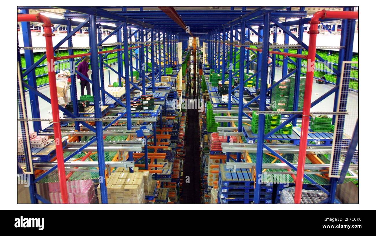 Ocado warehouse hi-res stock photography and images - Alamy