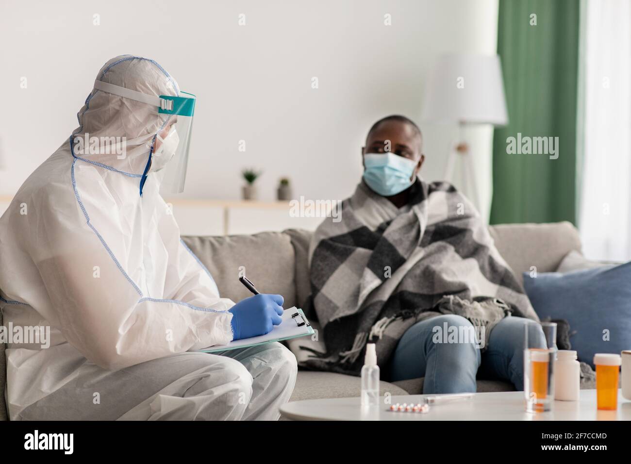 Home visit paramedic hi-res stock photography and images - Alamy