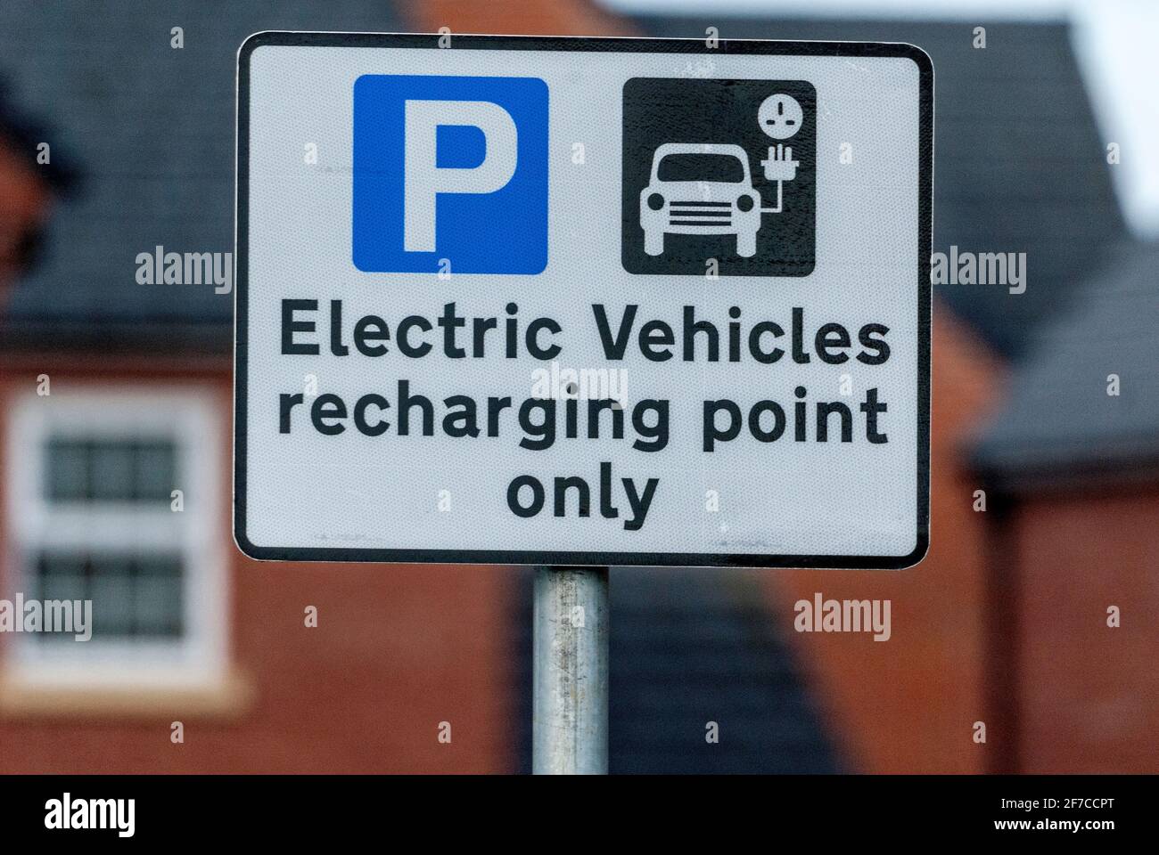Chargepoint hi-res stock photography and images - Alamy