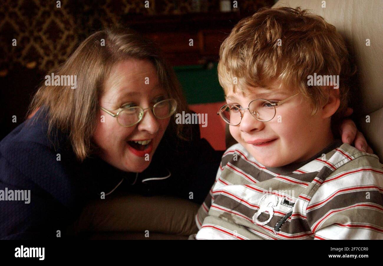 YVONE NEWBOLD AND HER SON TOBY.8/7/05 TOM PILSTON Stock Photo - Alamy