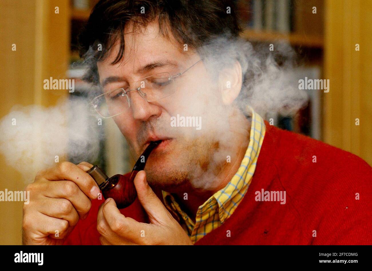 Actor and comedian stephen fry hi-res stock photography and images - Alamy