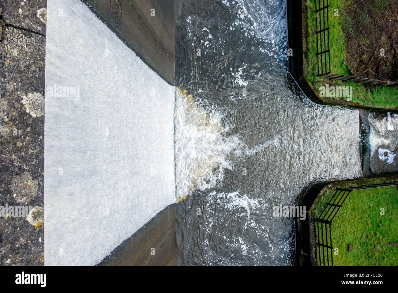 Chute spillway hi-res stock photography and images - Alamy