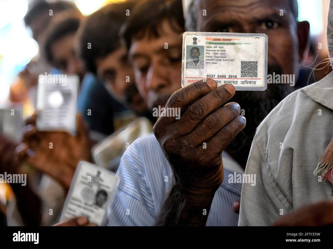 National identity card hi-res stock photography and images - Alamy