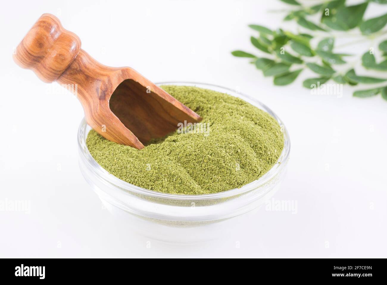 Fresh leaves and moringa powder - Moringa oleifera. Top view Stock ...