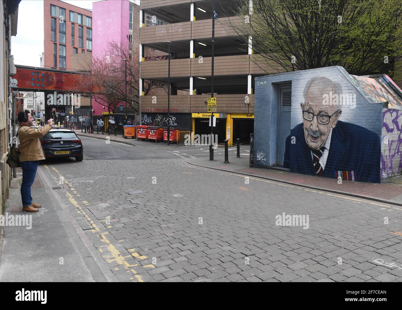 Sir Captain Tom Moore Mural Manchester - local street artist Akse-P19 ...