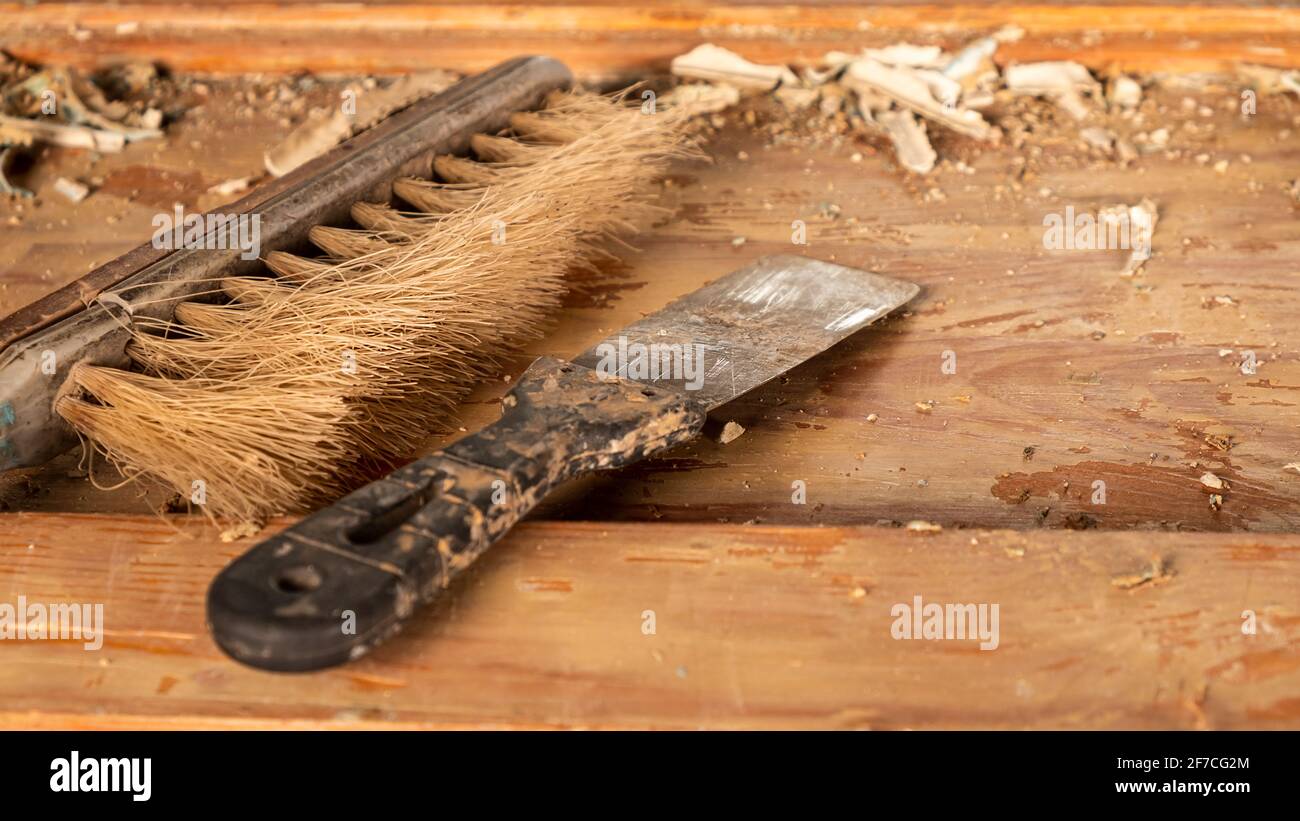 cleaning doors from old paint,restoration repair of wooden doors ...