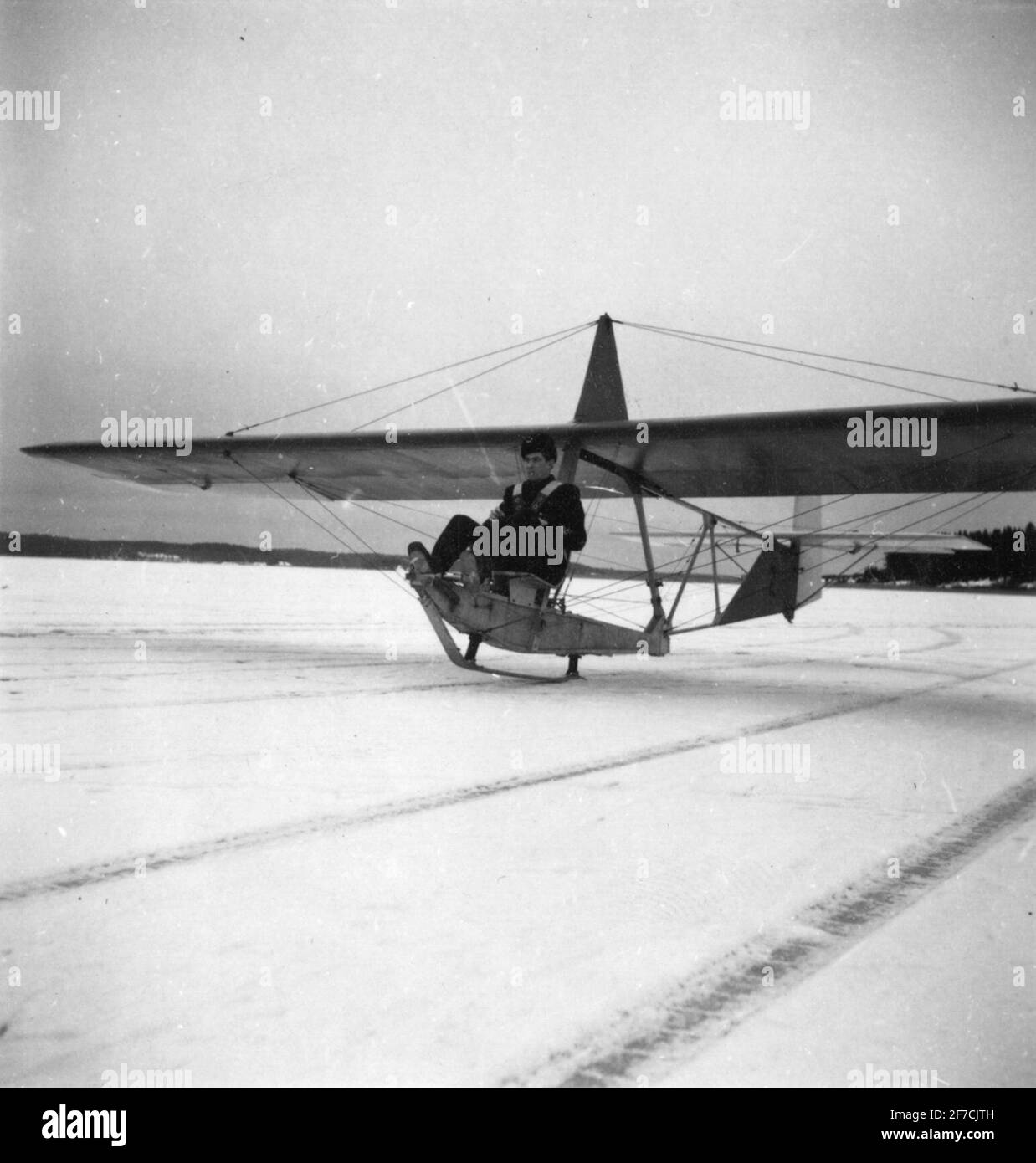 Flight flying G 101, 1944 flight with gliders G 101 winter time in 1944 ...