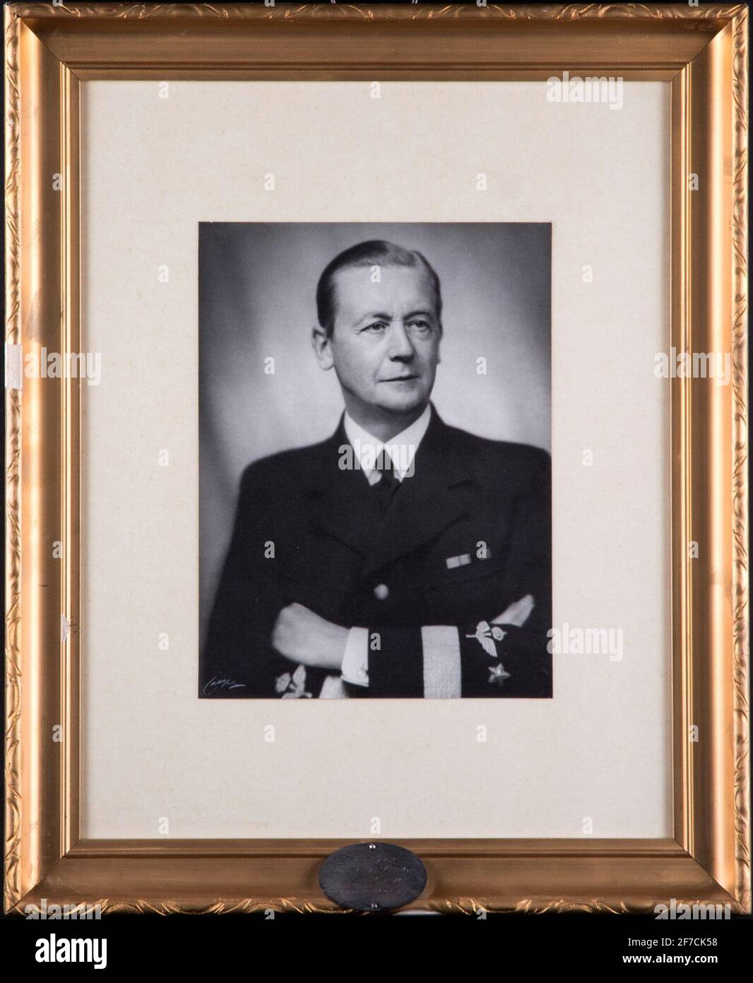 Portrait photography of the Head of Air Force, Torsten Friis Portrait ...