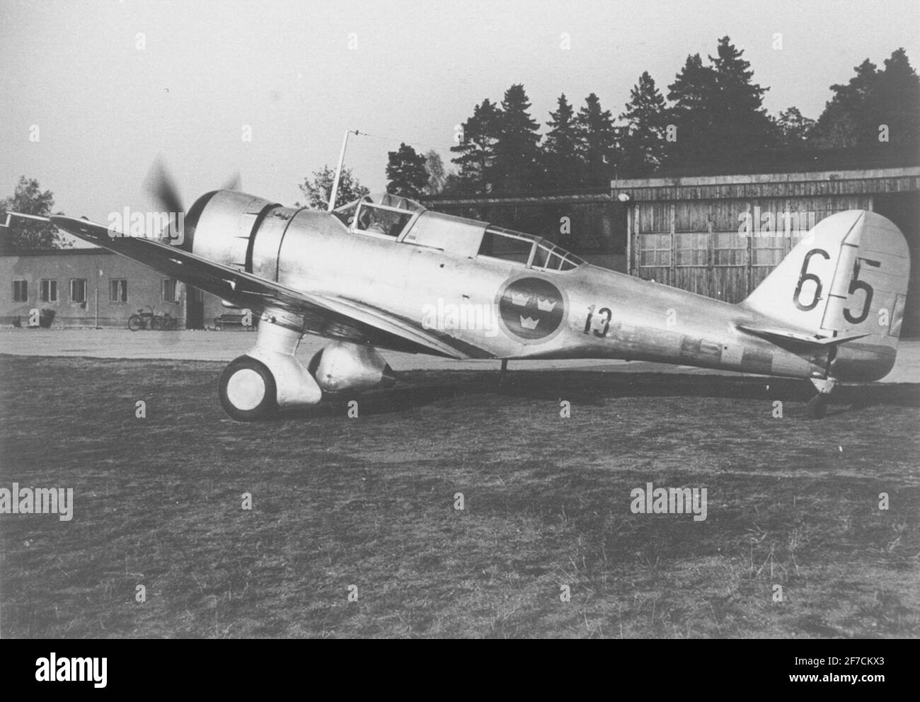 Airplane B 5B motorbörs. Motifs: Aircraft B 5D marked number 65 ...