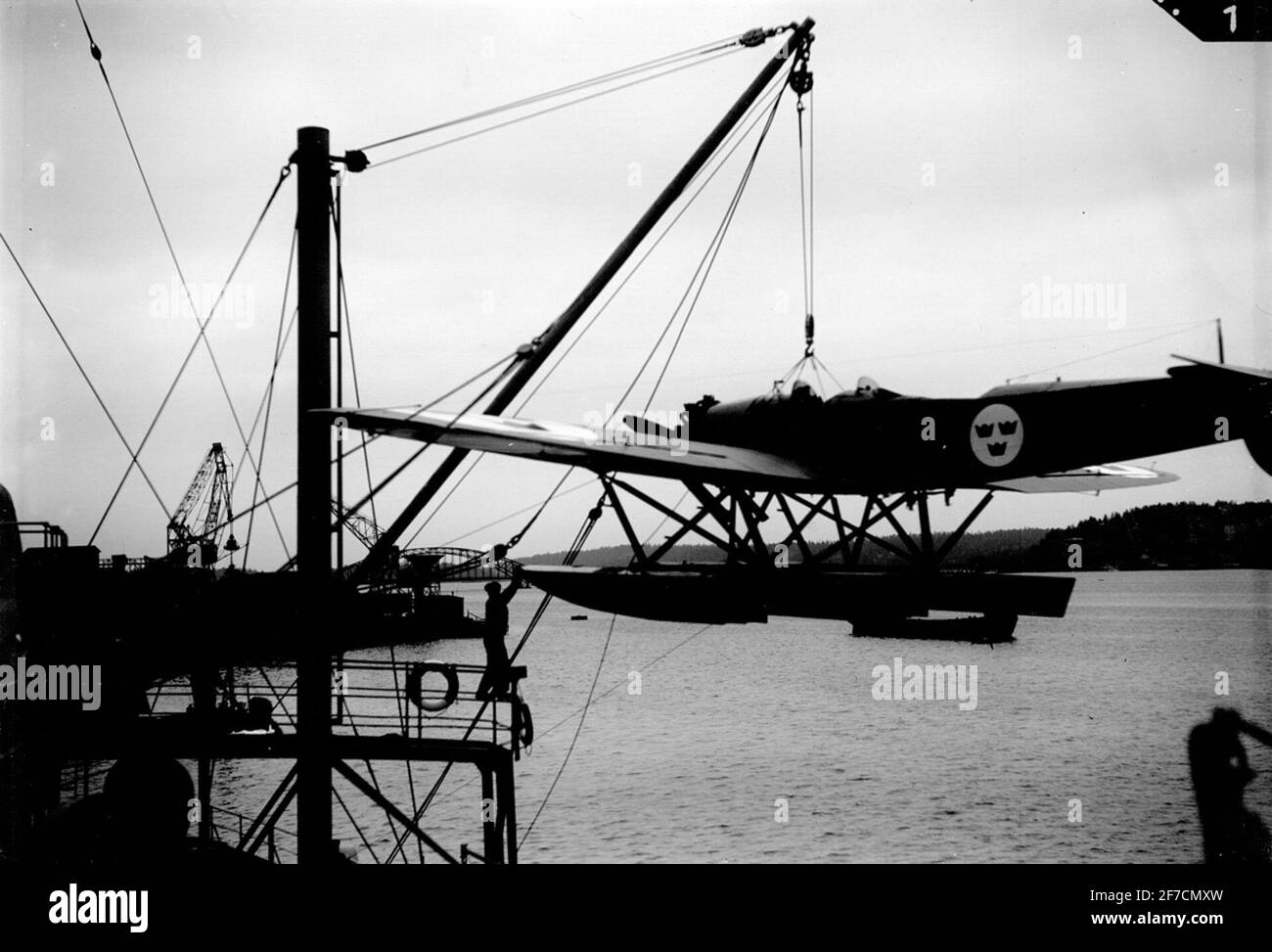 Aircraft S 5 is lifted to ship tires, 1933 aircraft S 5 is lifted with ...