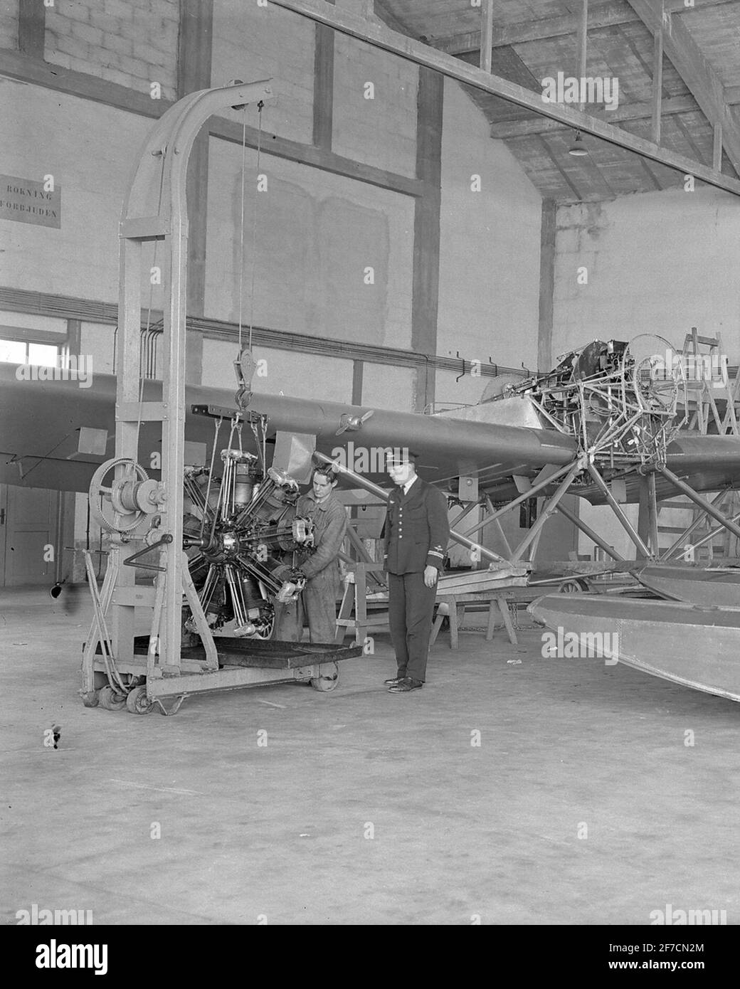 Motor mounting on aircraft S 9, 1938 Motor mounting on aircraft S 9 ...
