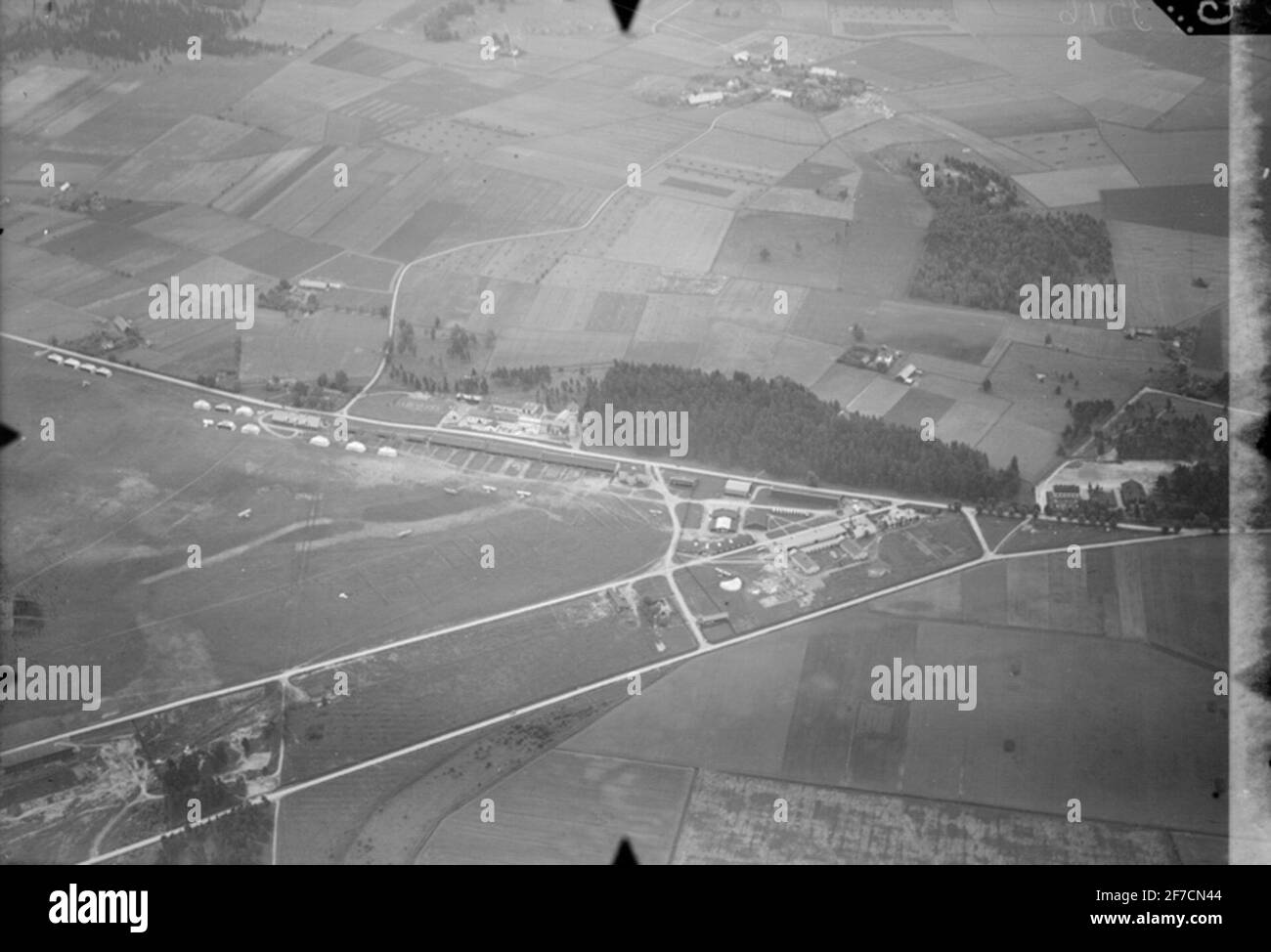 Black triangle aircraft hi-res stock photography and images - Alamy