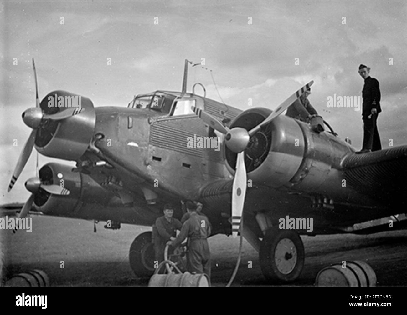 Tanking aircraft TP 5 - Junkers Ju 52 refueling aircraft TP 5, Junkers ...