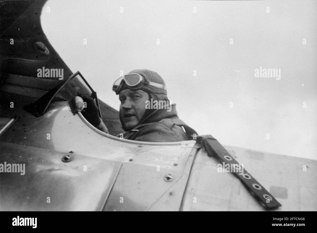 Flight drivers Torsten Rapp in driver's seat on airplane Flight drivers ...