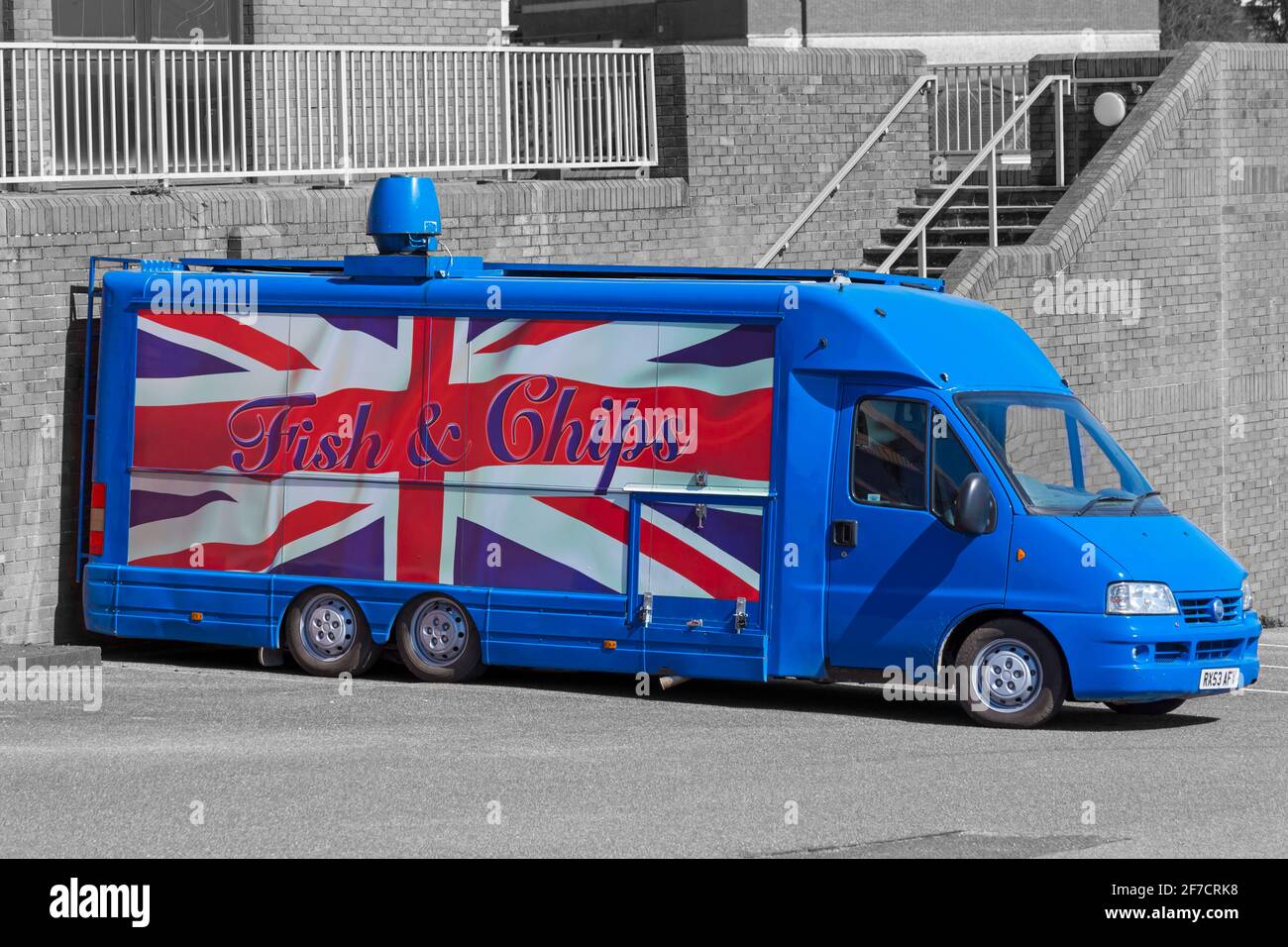 Fish and chips van hi-res stock photography and images - Alamy