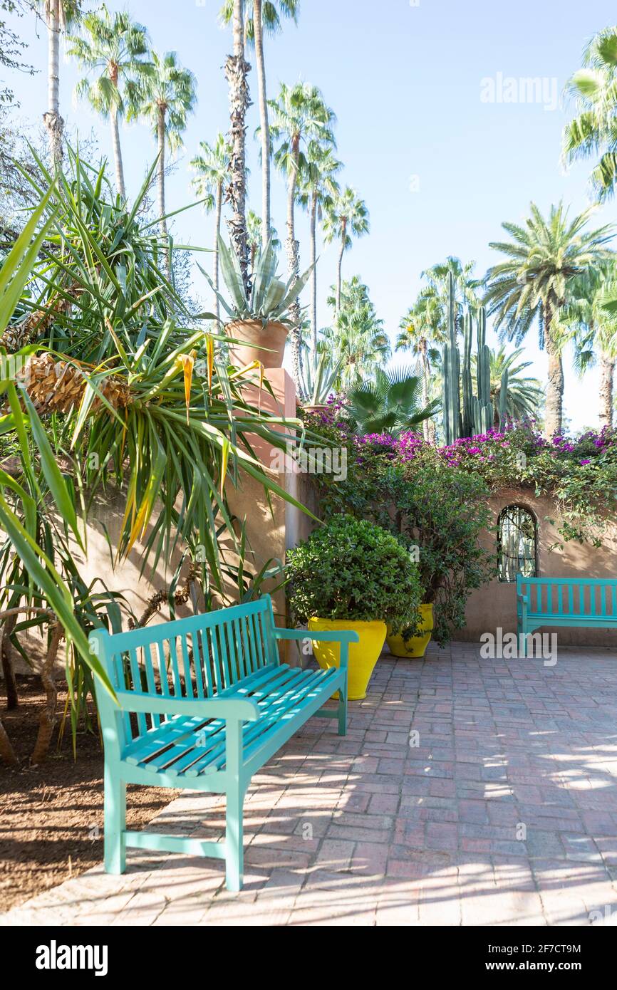 Colourful bench design hi-res stock photography and images - Alamy