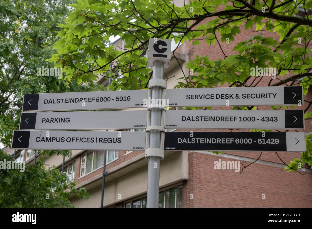 Campus direction signs hi-res stock photography and images - Alamy