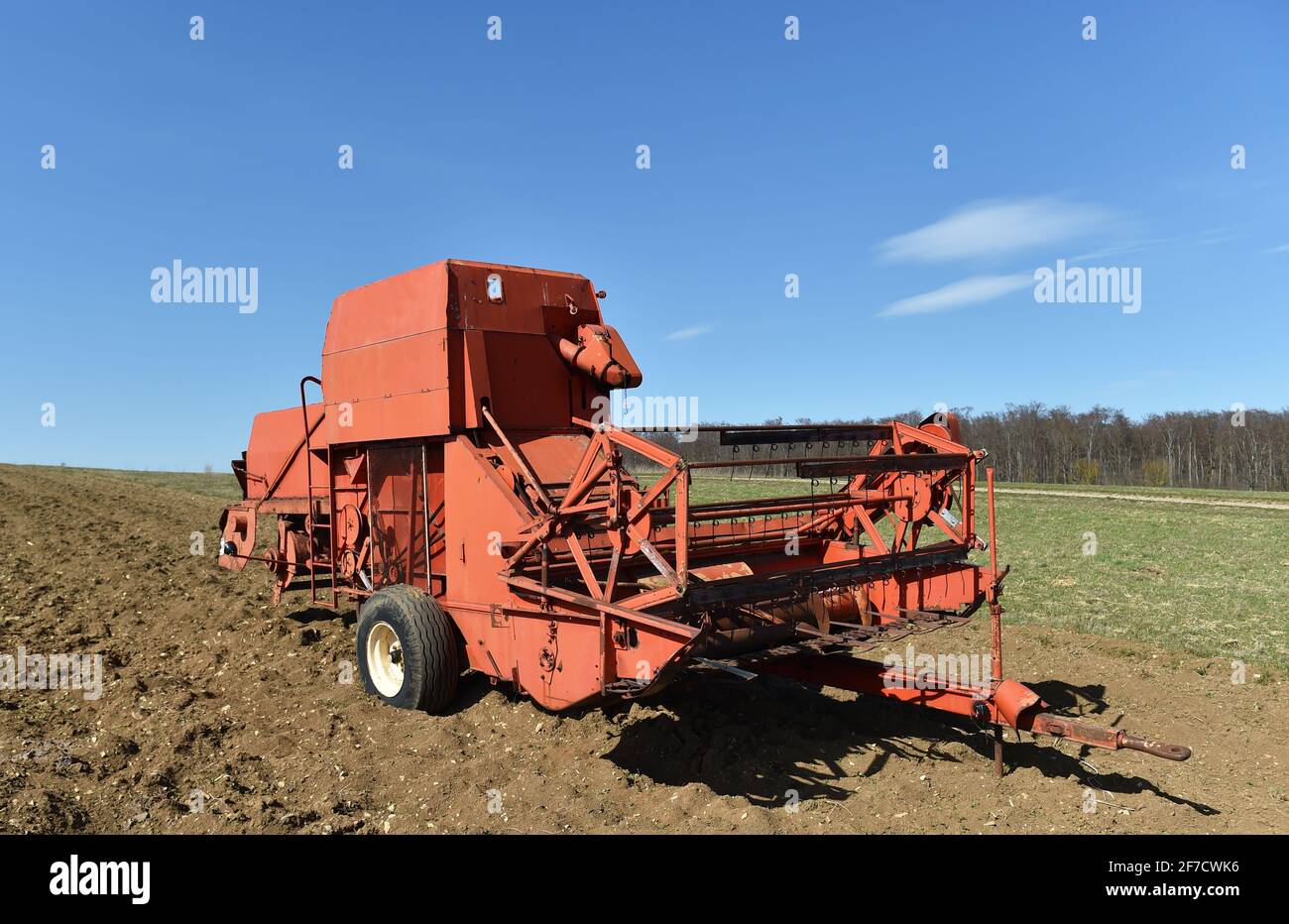 Old Combine Harvester Stock Photo - Alamy