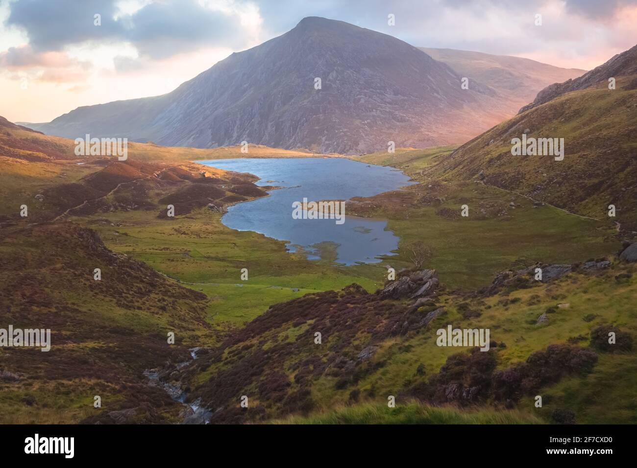 Cwm idwal wales hi-res stock photography and images - Alamy