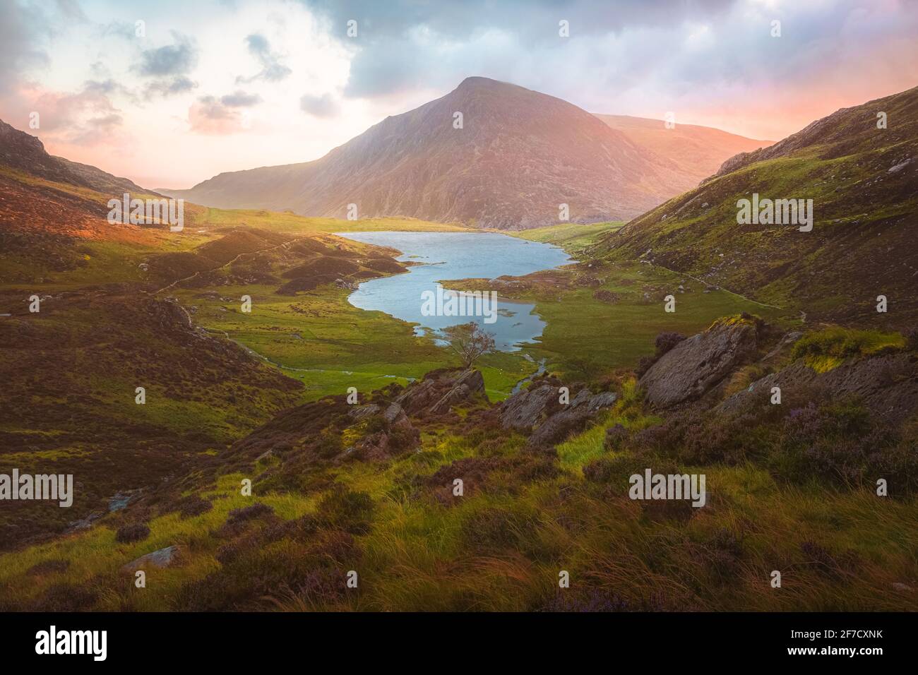Cwm idwal snowdonia wales hi-res stock photography and images - Alamy