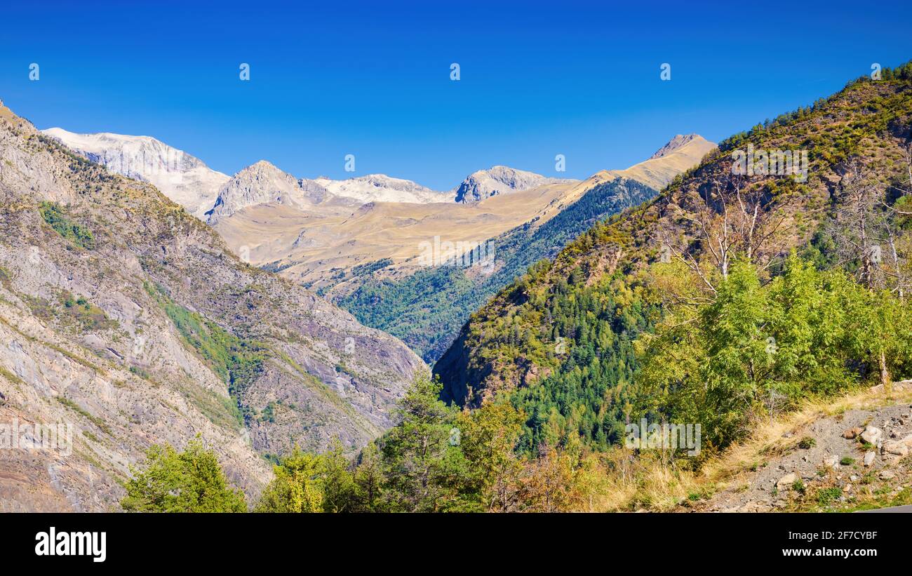 Irregular borders hi-res stock photography and images - Alamy
