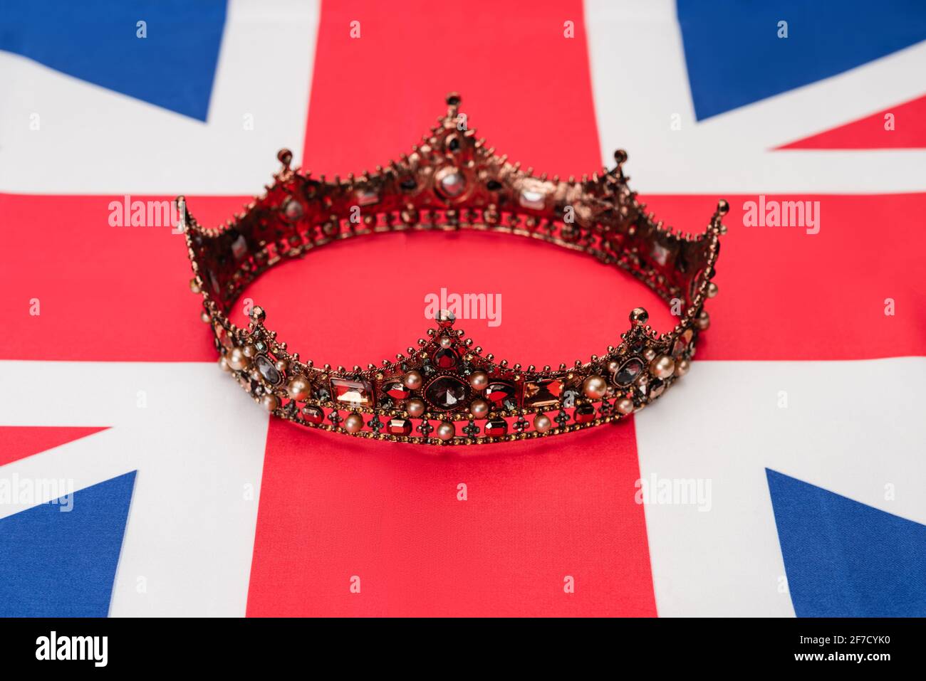 Beautiful golden crown on hi-res stock photography and images - Alamy
