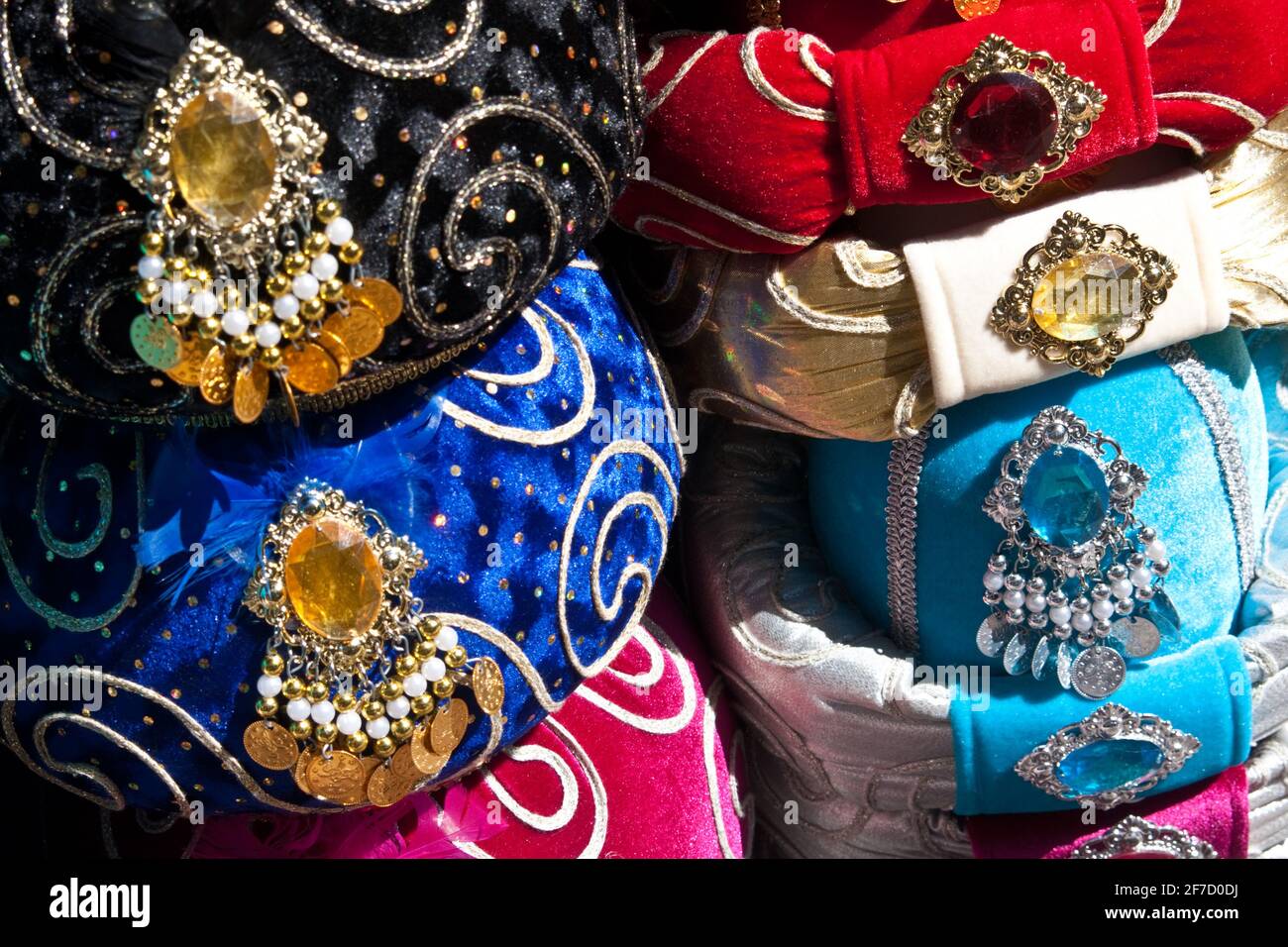 Traditional Turkish Sultan hats Stock Photo - Alamy