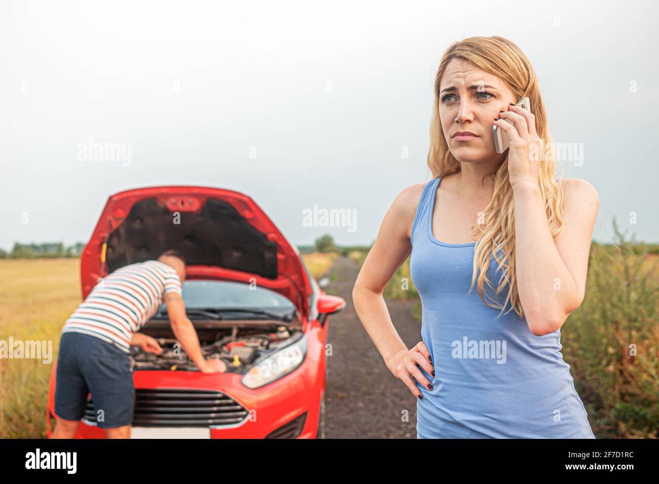 Car breakdown woman call help hi-res stock photography and images - Alamy