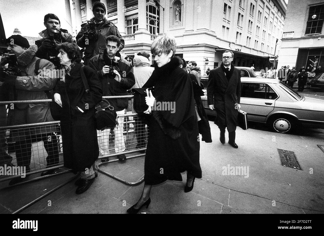 Asil nadir hi-res stock photography and images - Alamy