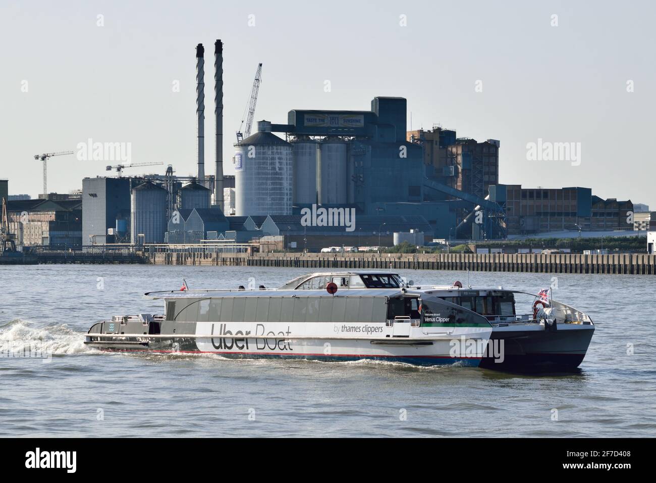 Uber Boat by Thames Clipper river bus service vessel Venus Clipper ...