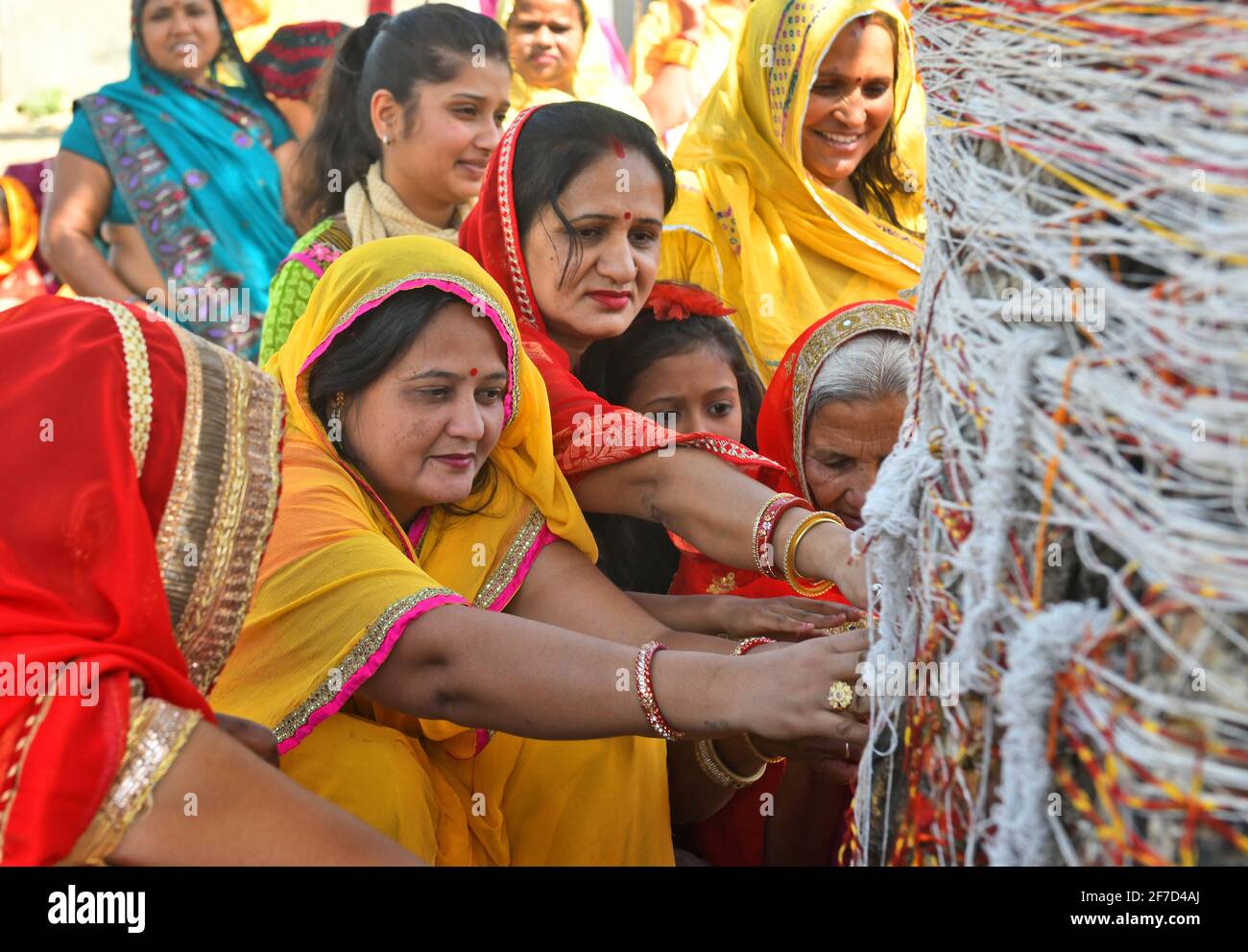 India ceremony story hi-res stock photography and images - Alamy
