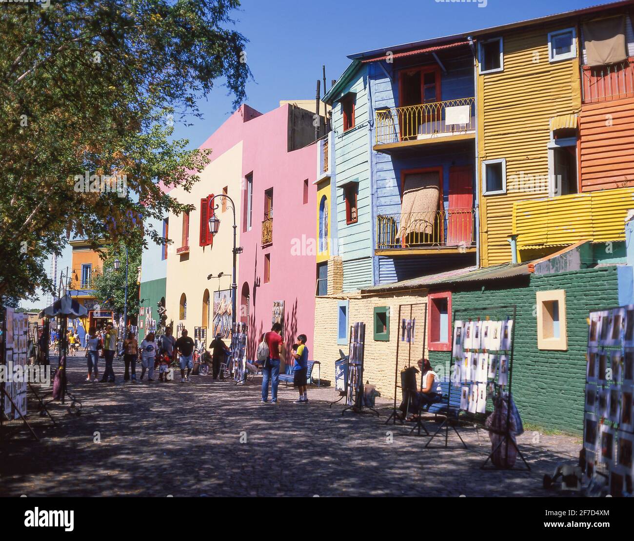 Pastel coloured buildings hi-res stock photography and images - Alamy