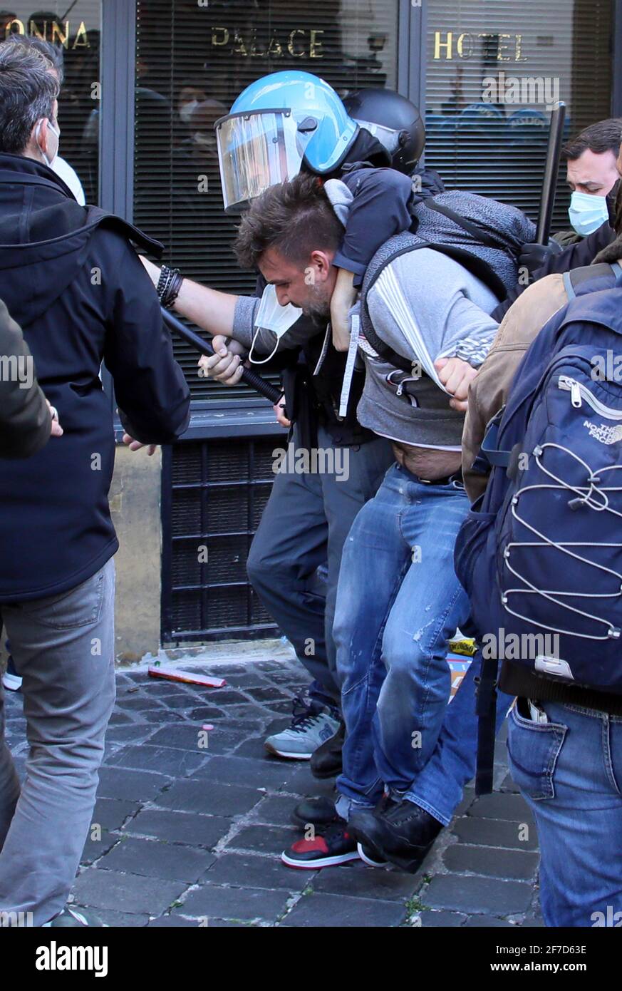 Rome, Italy. 06th Apr, 2021. Rome, Demonstration of street vendors ...