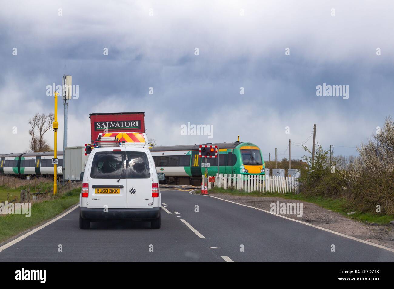 Uk train going past hi-res stock photography and images - Alamy