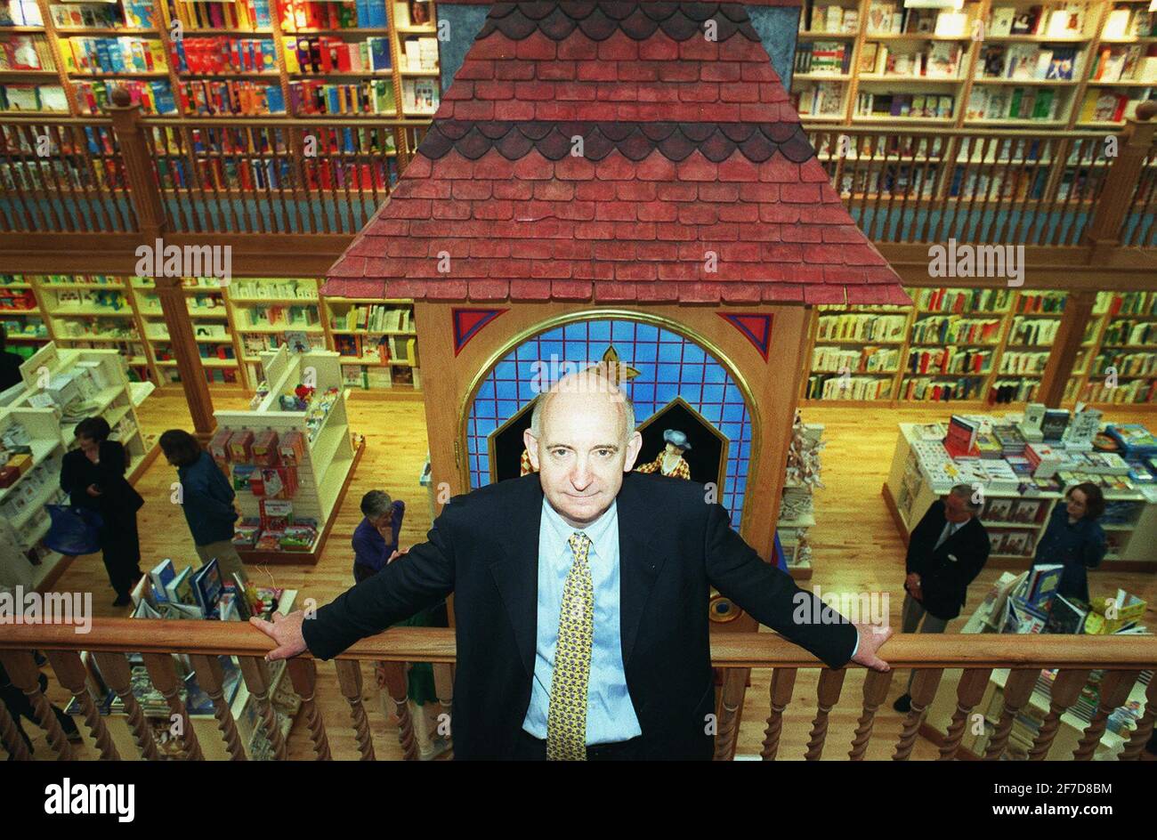 TIM WATERSTONE in Waterstones bookshop Stock Photo - Alamy