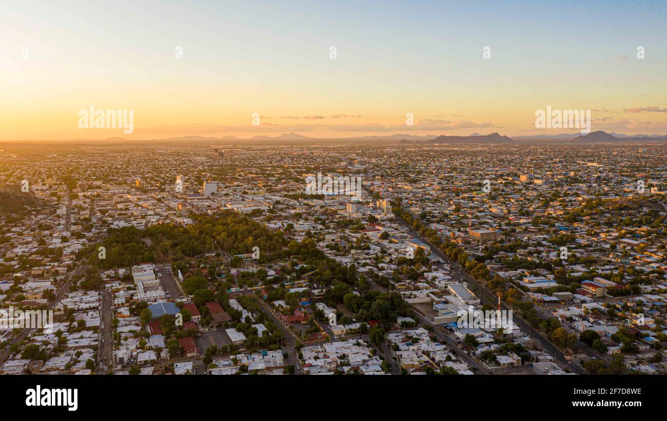 10 diciembre 2020 hi-res stock photography and images - Alamy