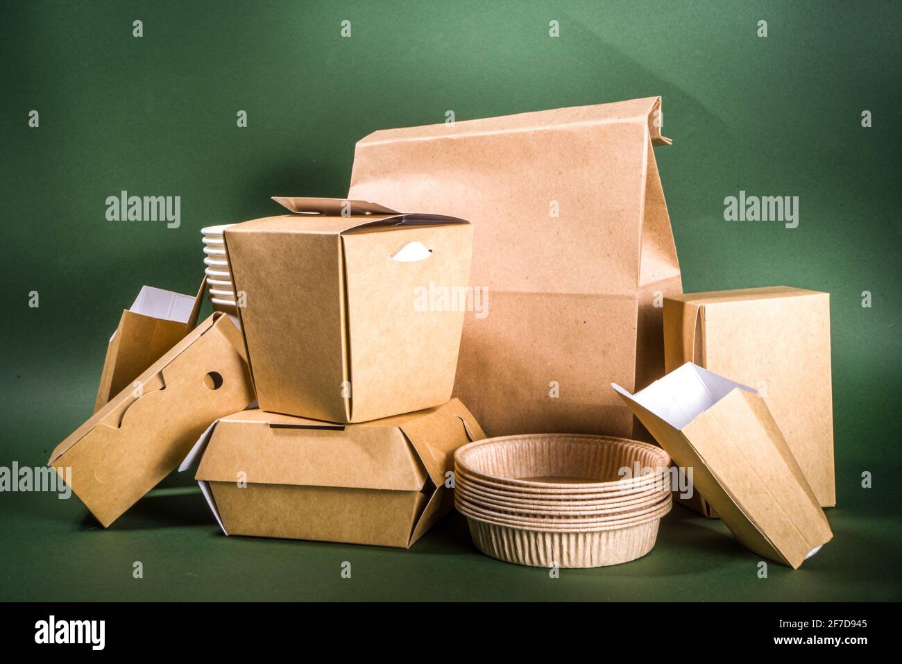 Cardboard fast food and drink packaging concept. Set of various ...