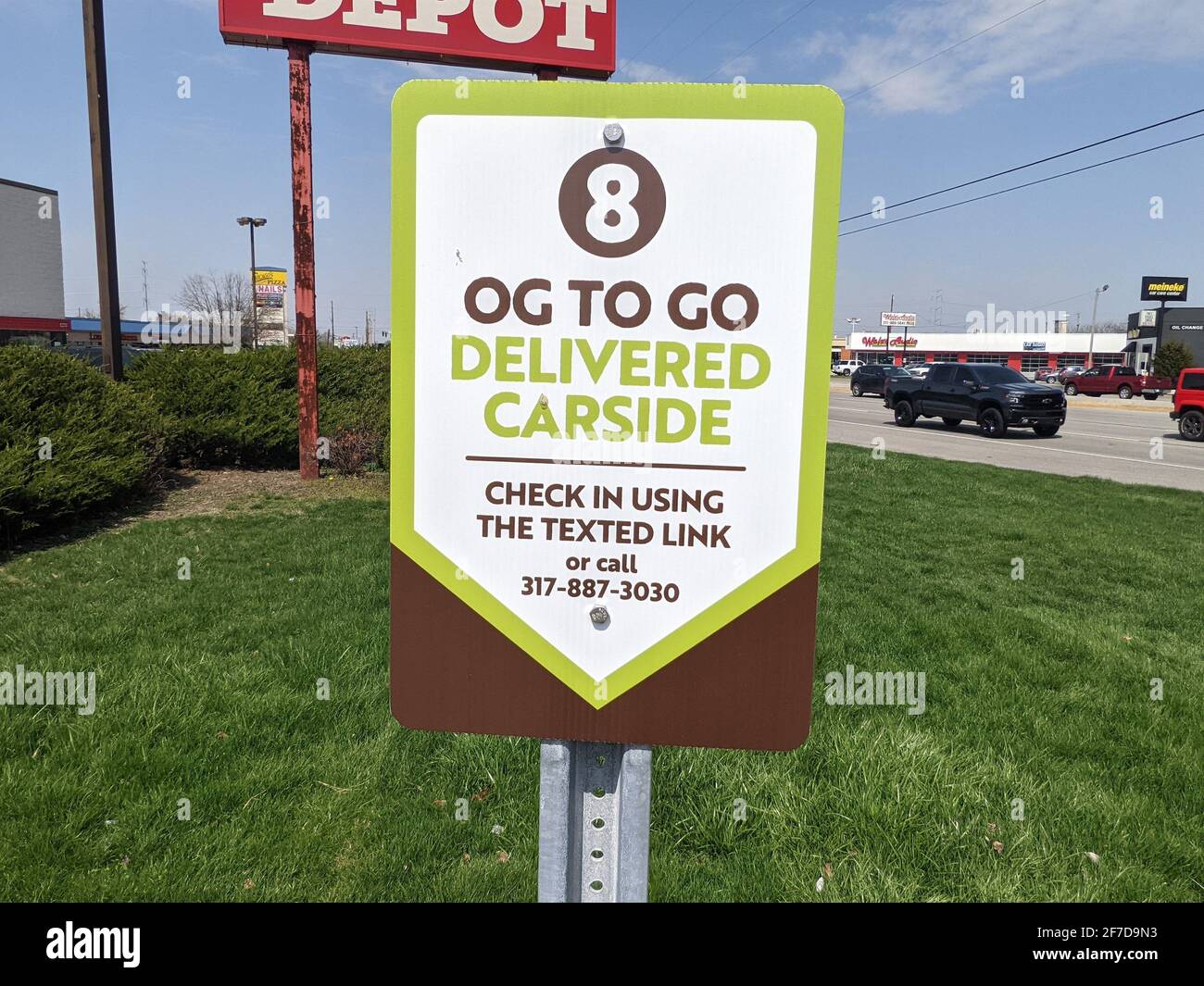 To Go Delivering Signage Stock Photo - Alamy
