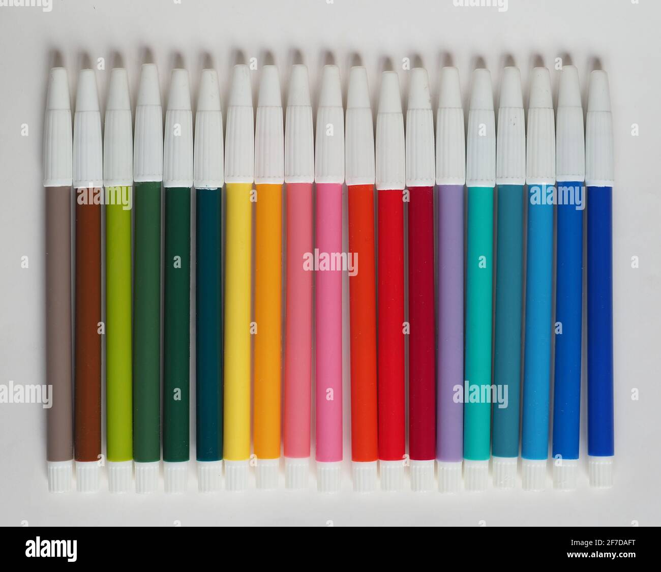 Violet felt tip pen hi-res stock photography and images - Alamy