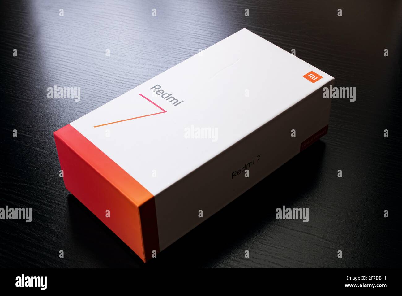 Redmi 7 hi-res stock photography and images - Alamy