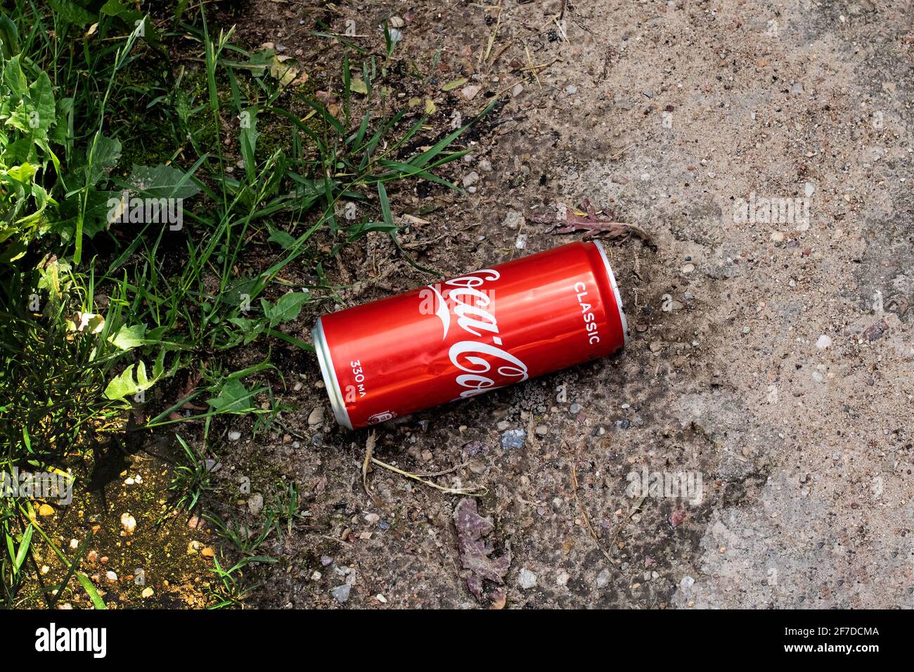Coca cola can smashed abandoned hi-res stock photography and images - Alamy