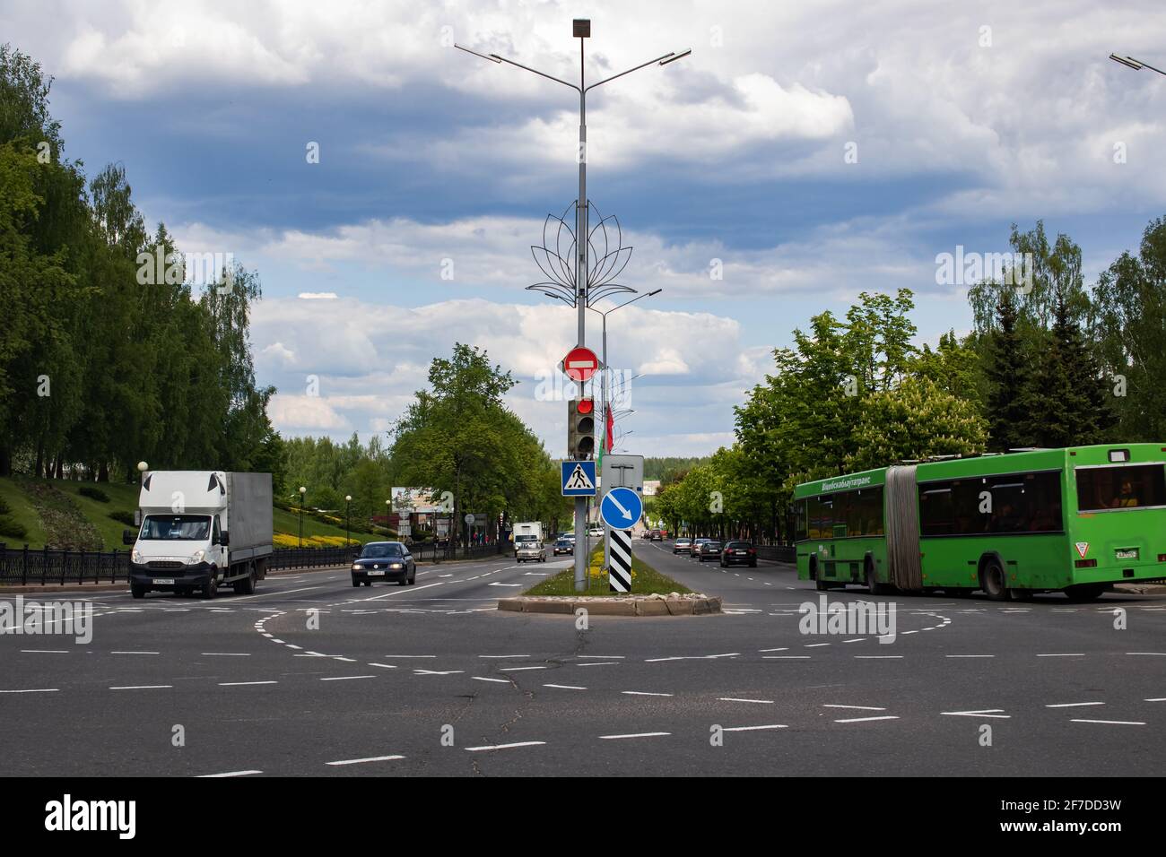BELARUS, NOVOPOLOTSK - MAY 28, 2020: Cars and bus at the intersection ...